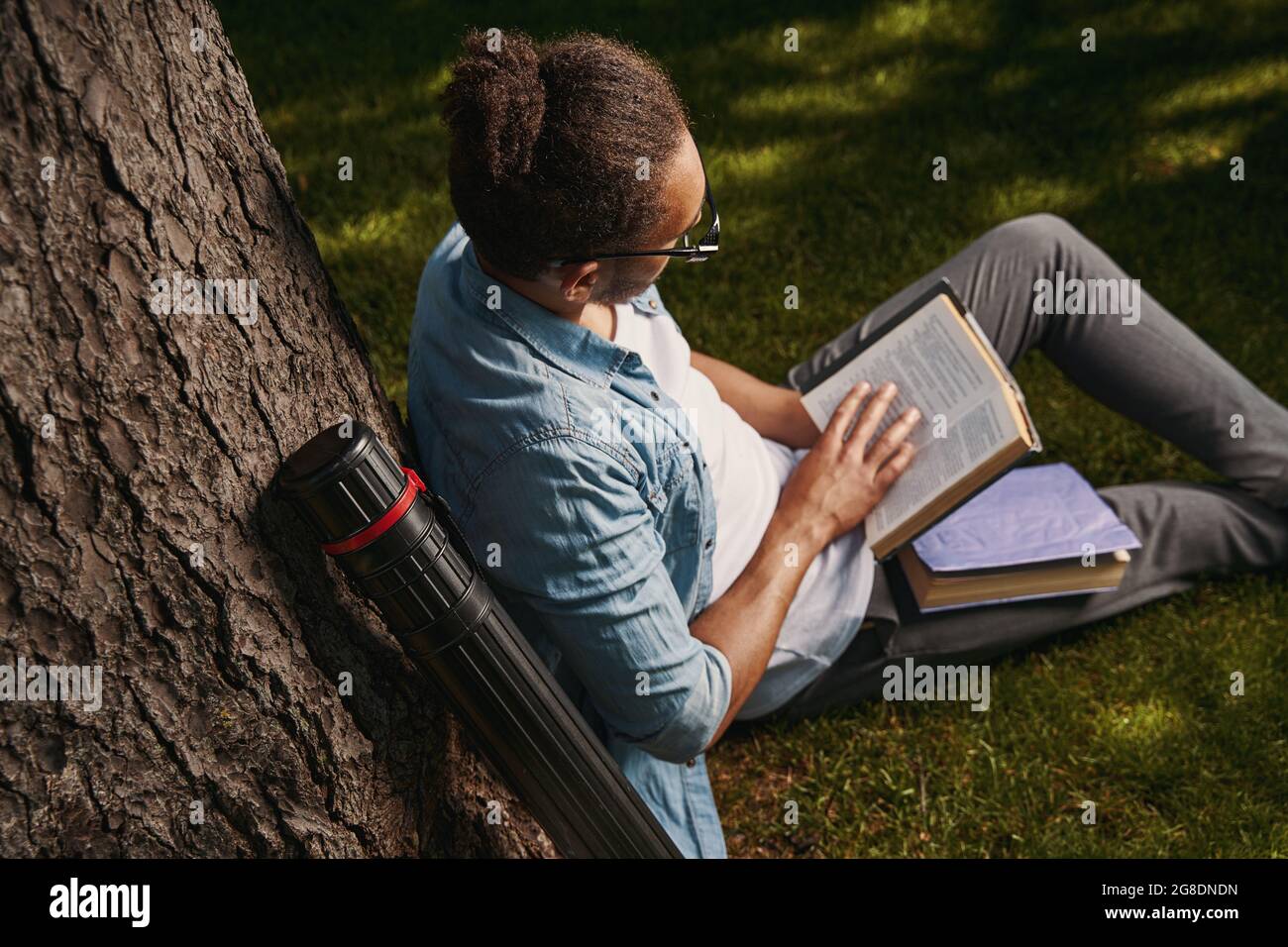 Attractive young student ready class hi-res stock photography and ...