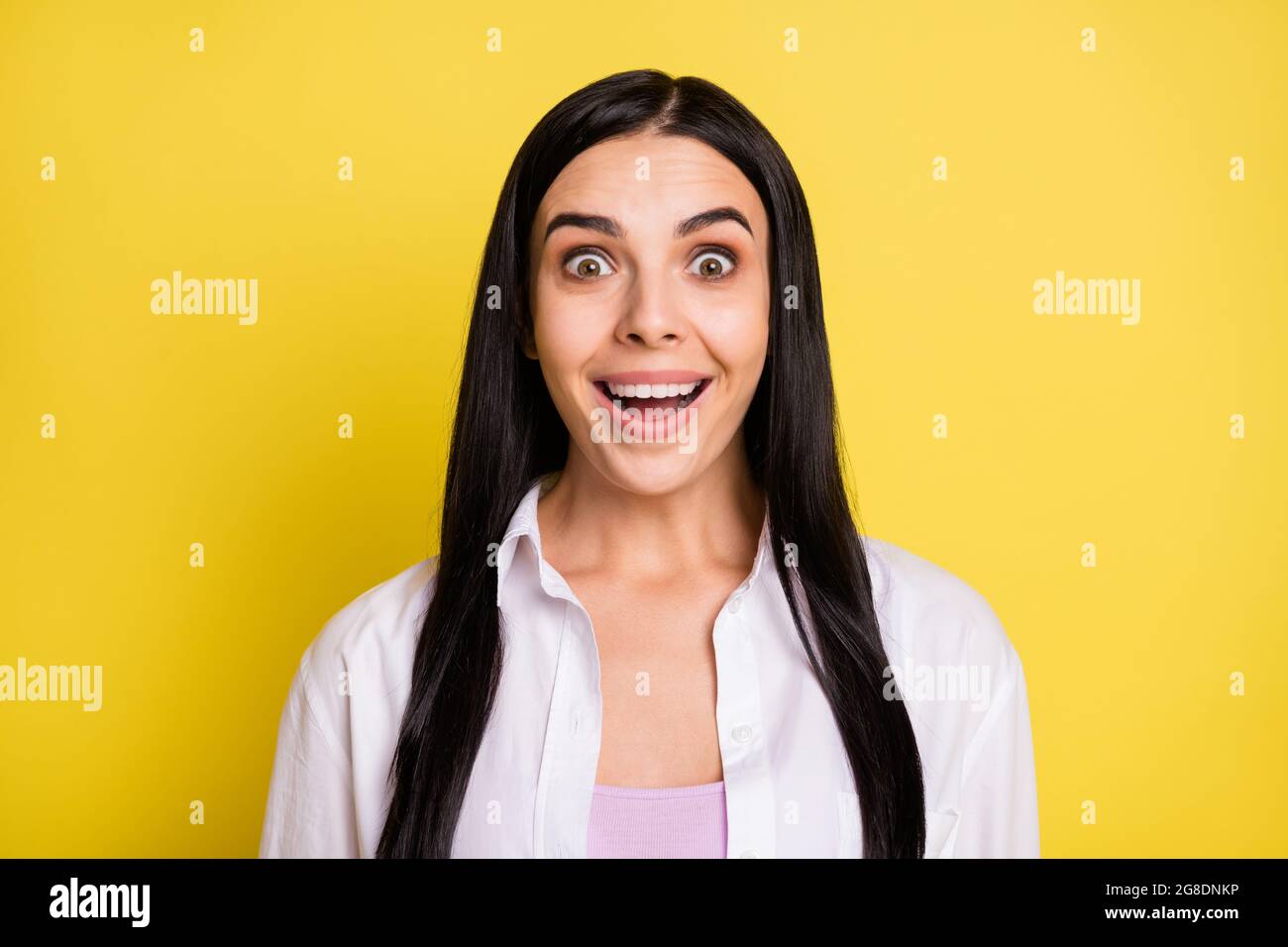 Photo of amazed shocked happy woman impressed shopping sale isolated on ...