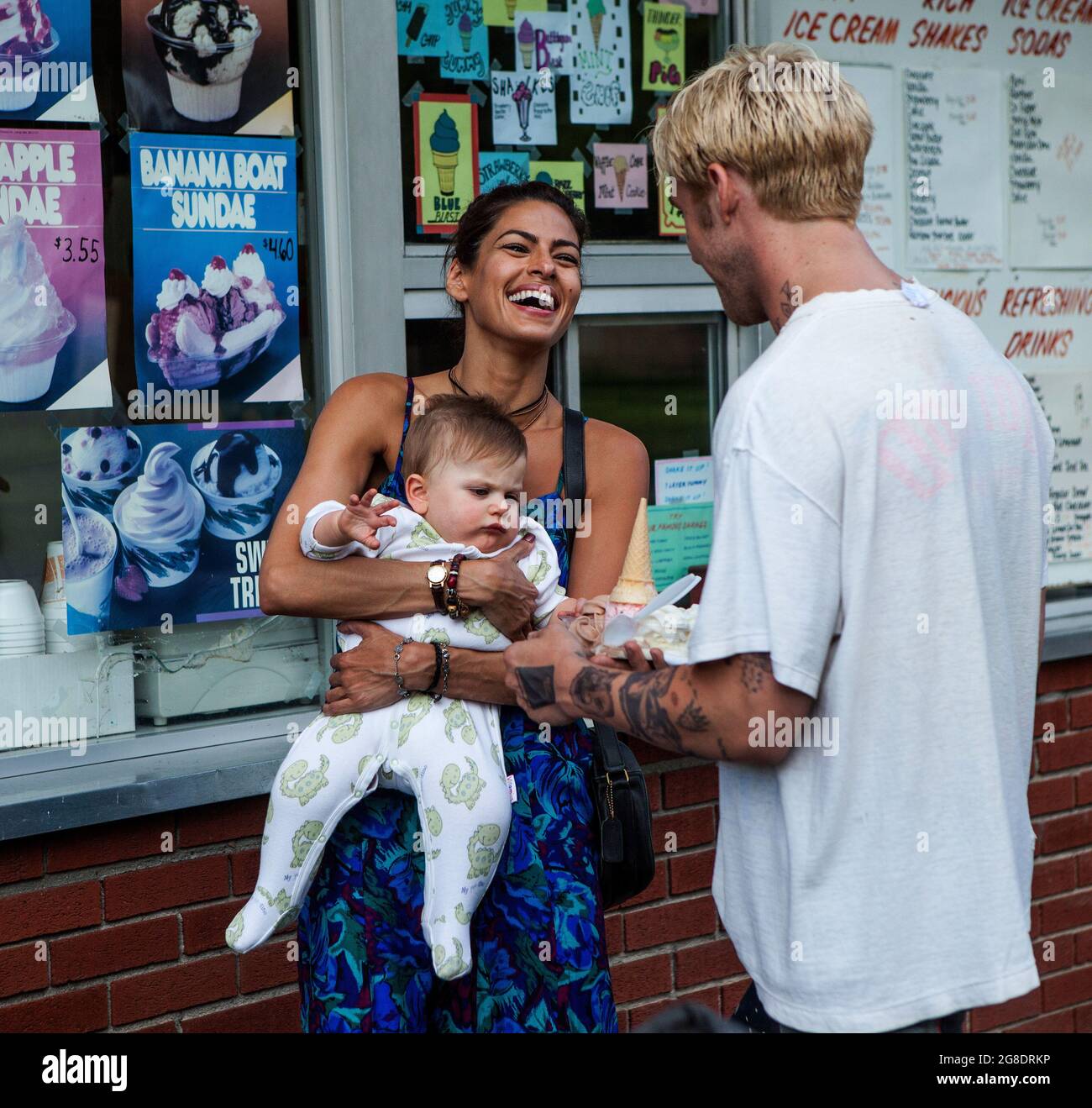 Los Angeles.CA.USA. Ryan Gosling as Luke, and Eva Mendes as Romina. in ...