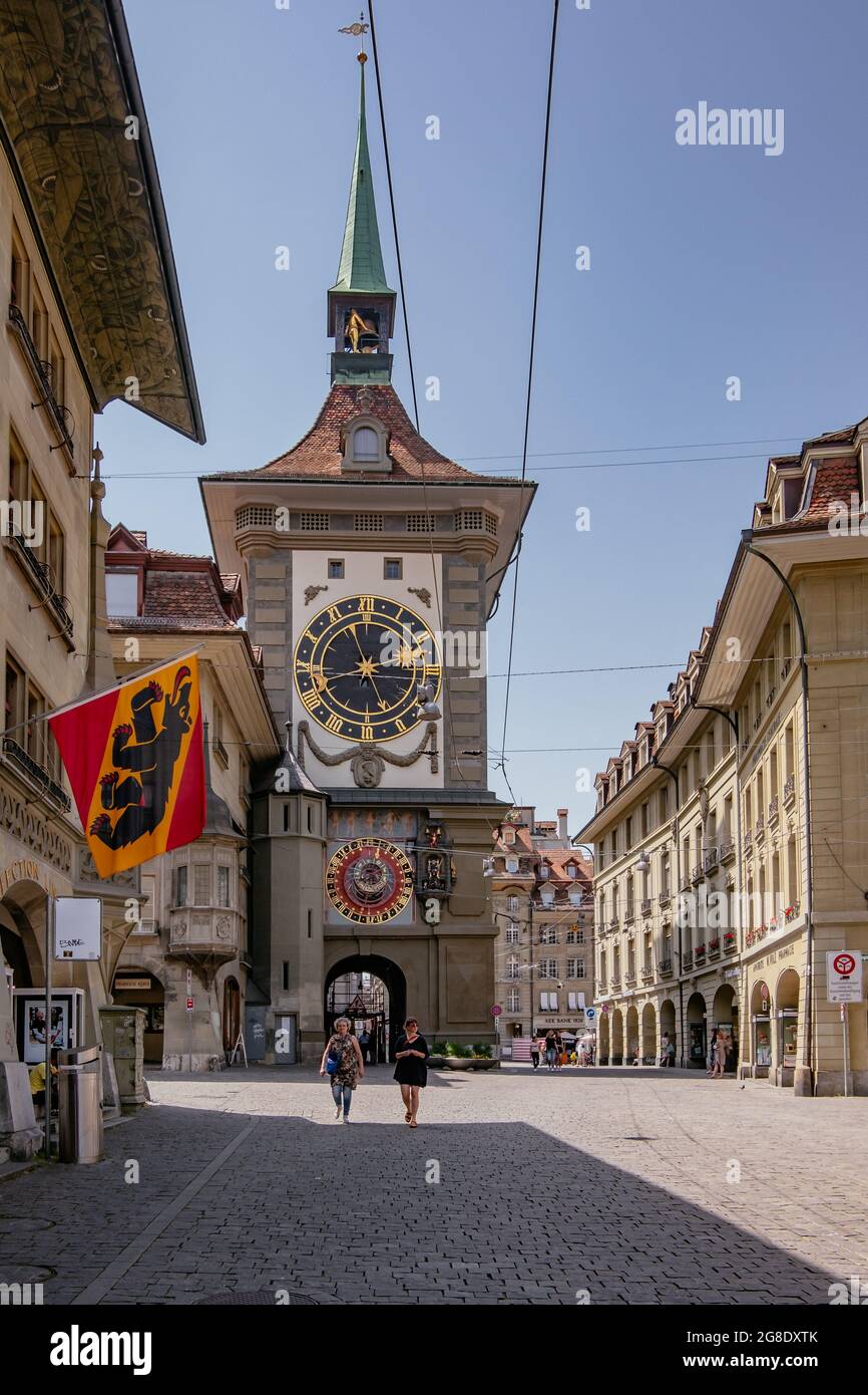 Astronomical clock on the medieval Zytglogge clock tower in Kramgasse ...