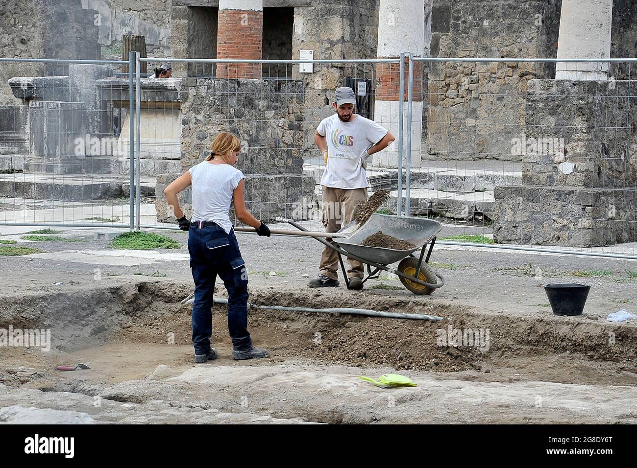 Pompei, Italy. 19th July, 2021. Archaeologists at work at the Pompeii ...