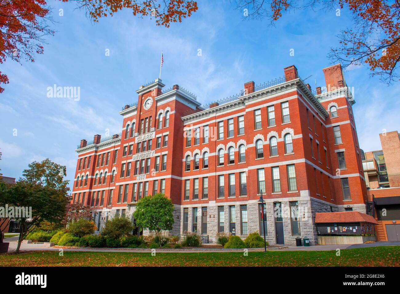 Clark University Main building Jonas Clark Hall at 950 Main Street in ...