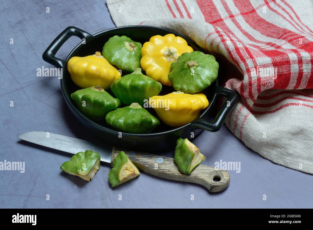 Patisson pumpkins in pot, mini patissons, Germany Stock Photo - Alamy