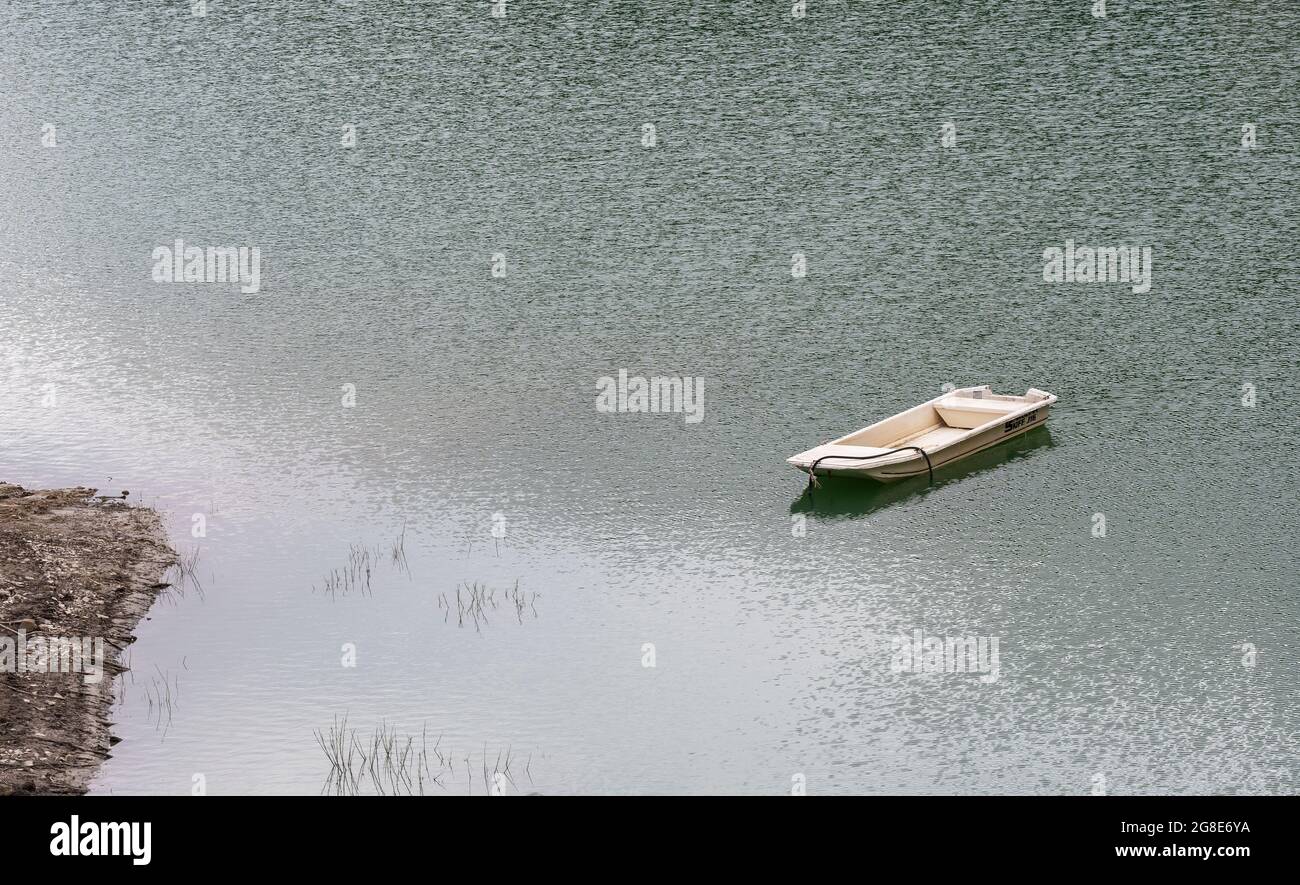 Boat without sail hi-res stock photography and images - Alamy