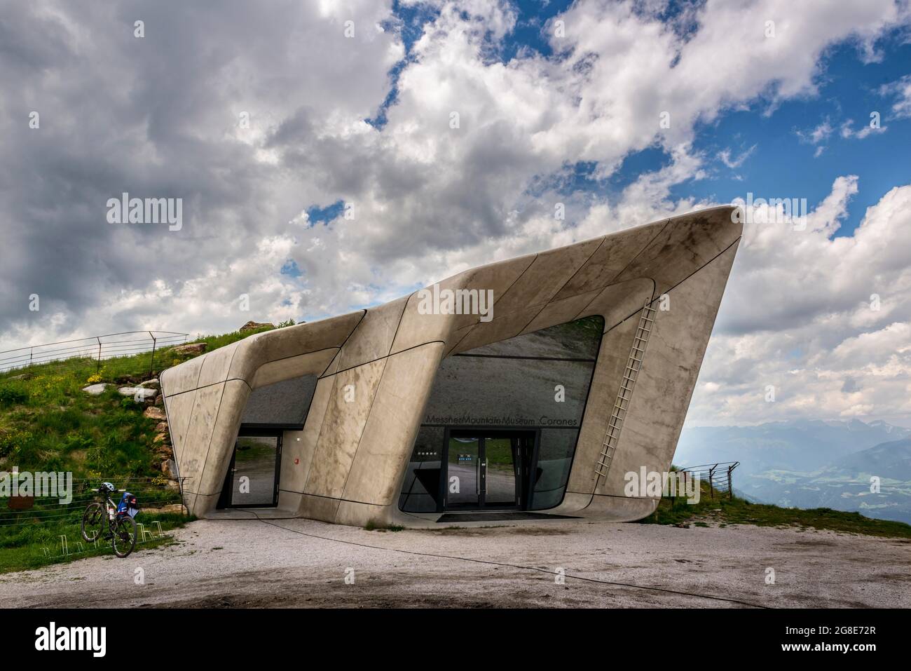 The futuristic Messner Mountain Museum Corones, MMM-Corones, on the ...