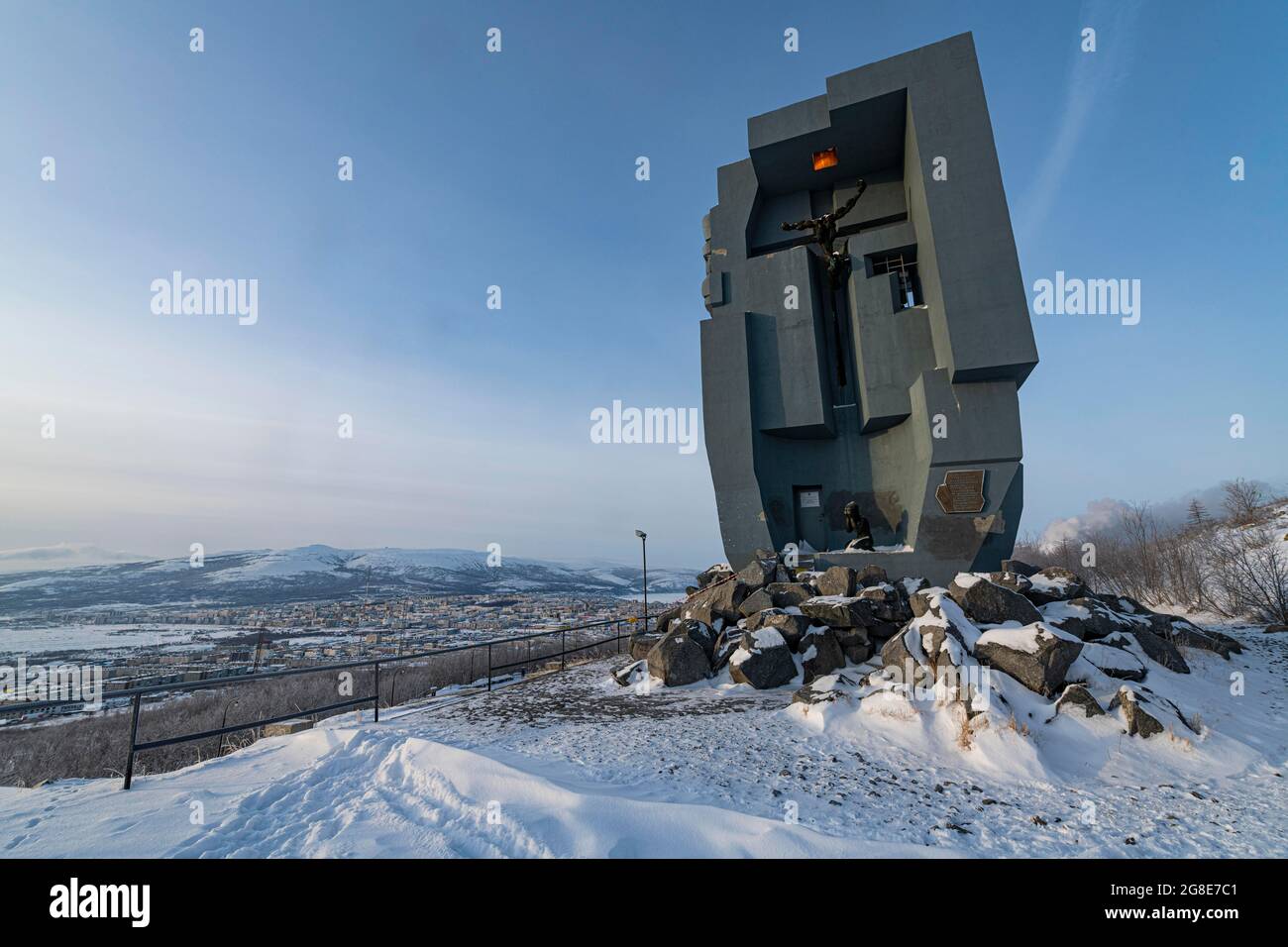 Mask of sorrow memorial hi-res stock photography and images - Alamy