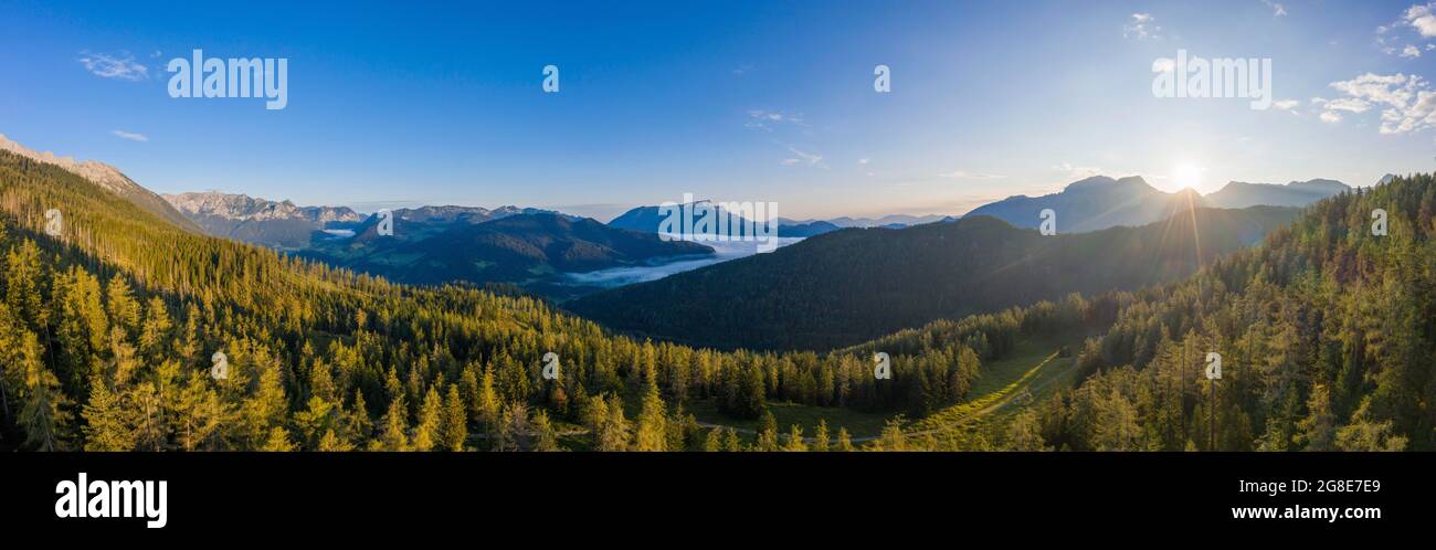 Panorama, morning atmosphere in the foothills of the Alps ...