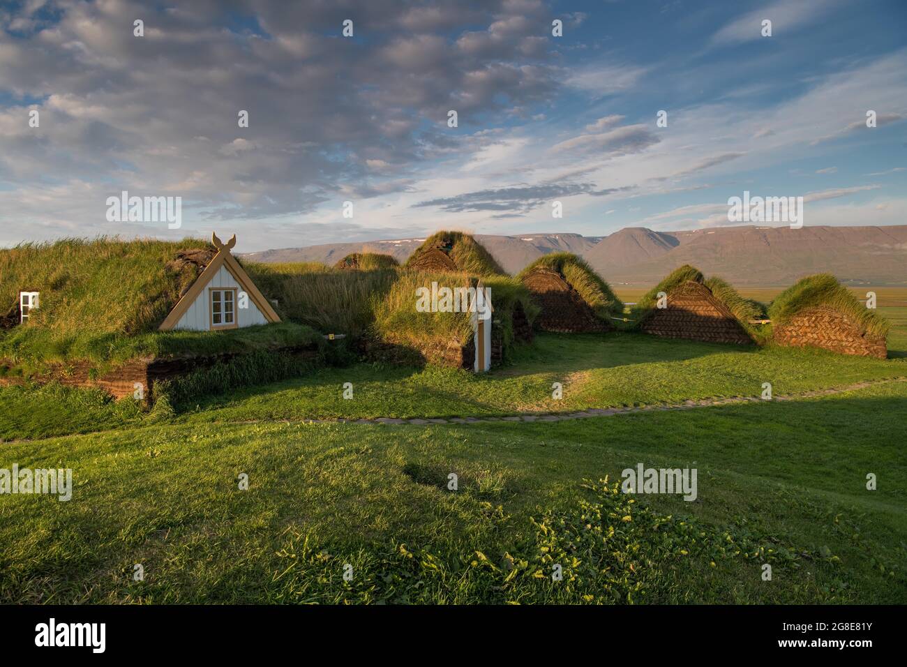 Iceland evening light houses hi-res stock photography and images - Alamy