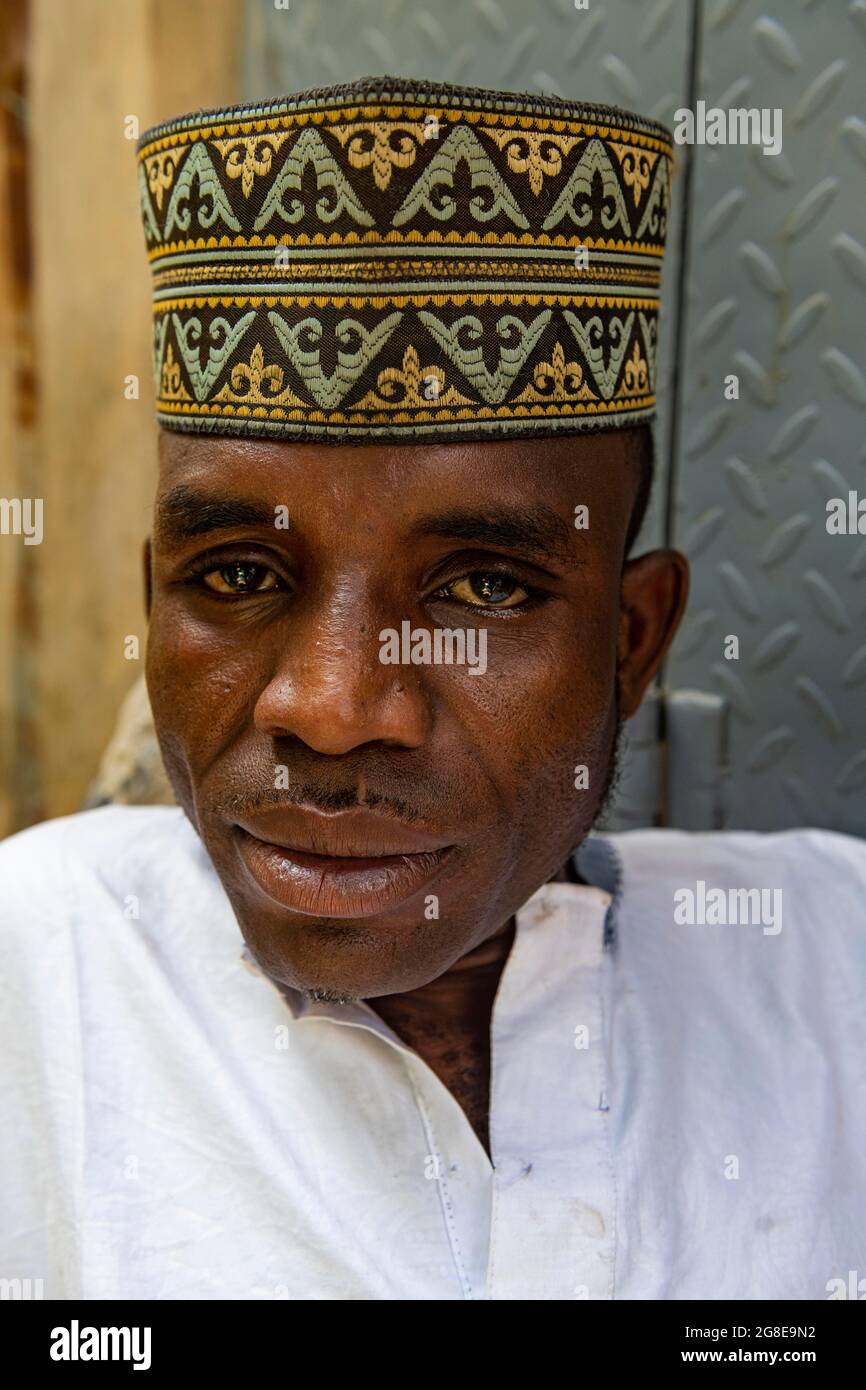 Traditional dressed man, Kano, Kano state, Nigeria Stock Photo - Alamy