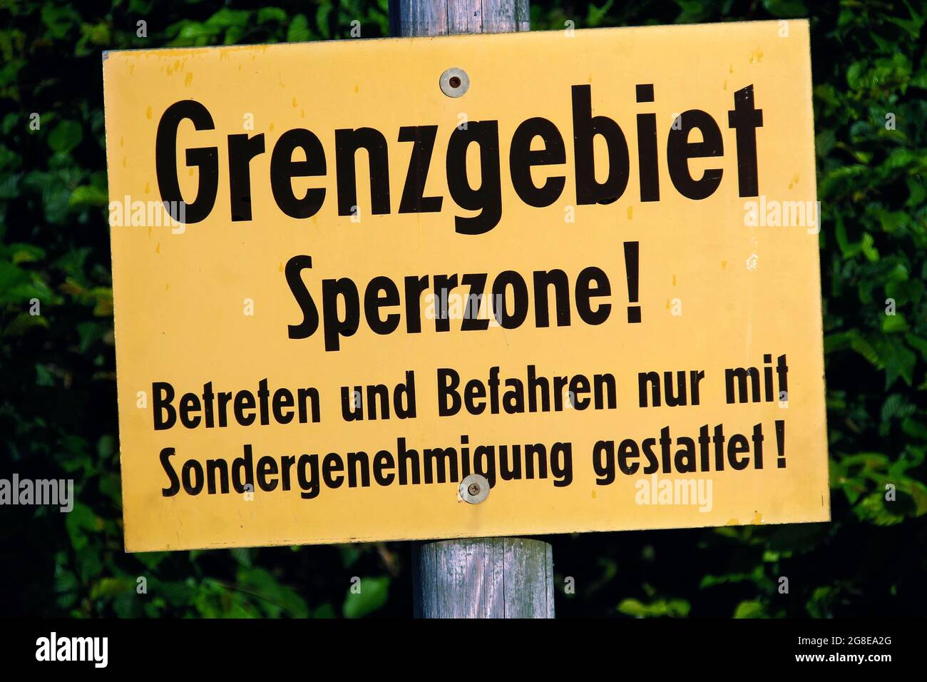 Sign border area, restricted zone, Moedlareuth, former divided town at ...