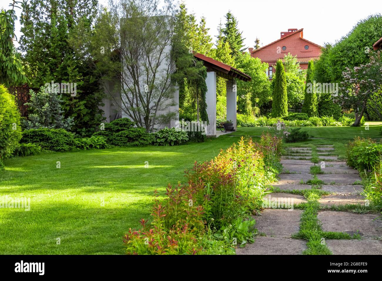 Backyard design inspiration hi-res stock photography and images - Alamy