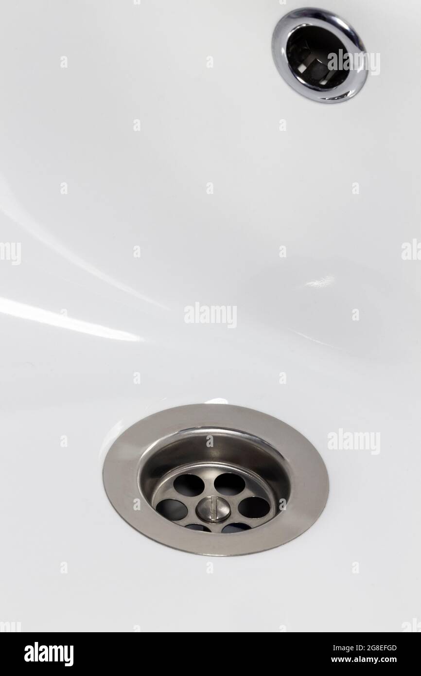 Standard bathroom hi-res stock photography and images - Alamy