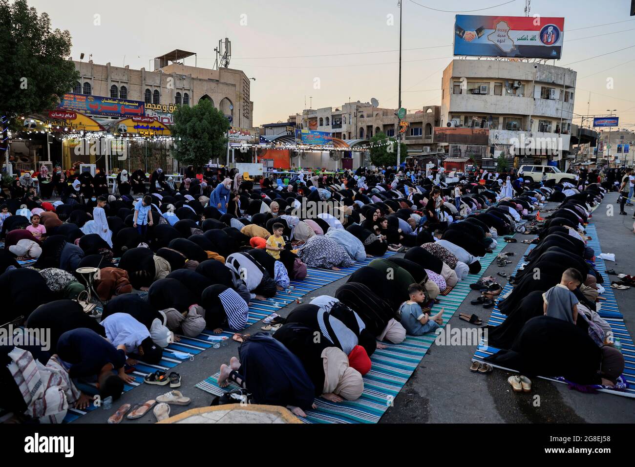 Abu hanifa mosque hi-res stock photography and images - Alamy