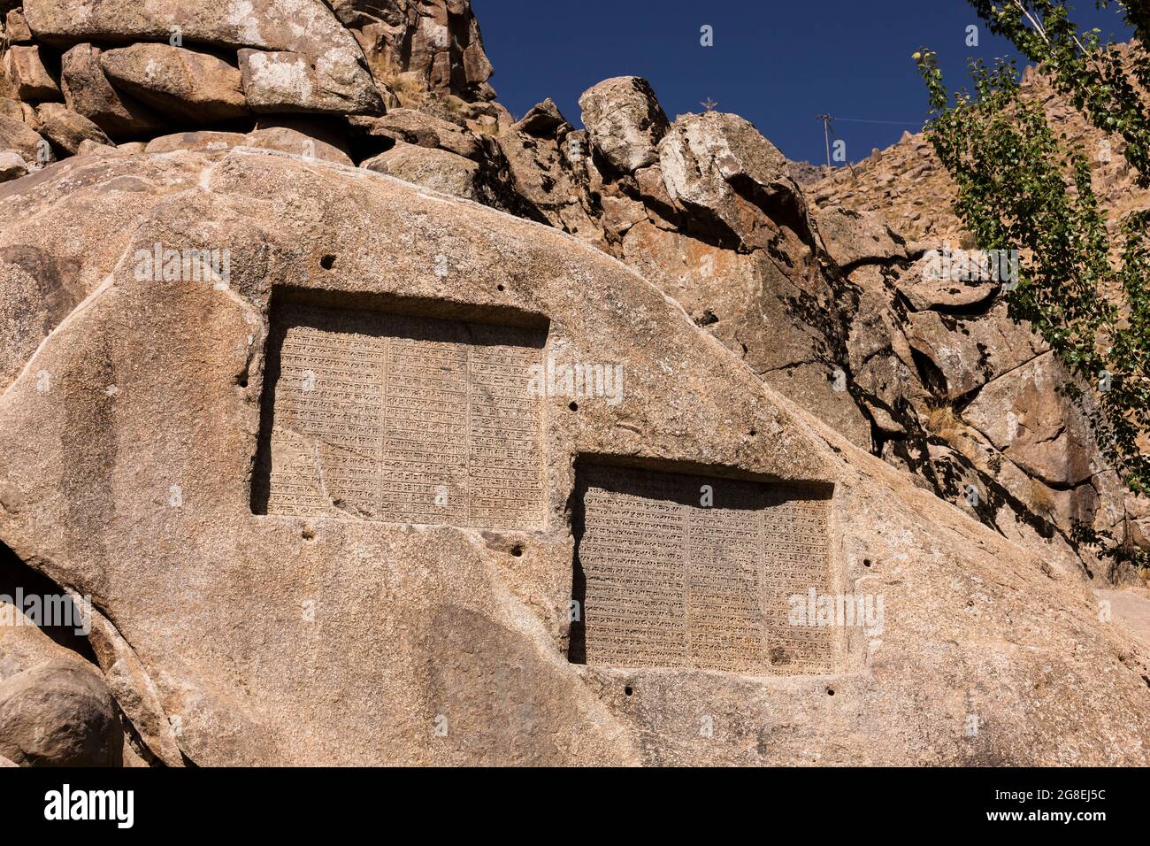 Ganj Nameh(Ganiname), Achaemenid cuneiform inscriptions, suburb of ...