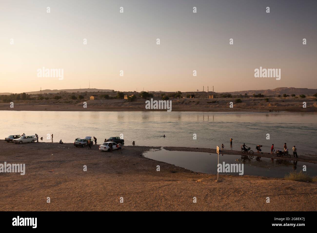 Ancient persian canals hi-res stock photography and images - Alamy