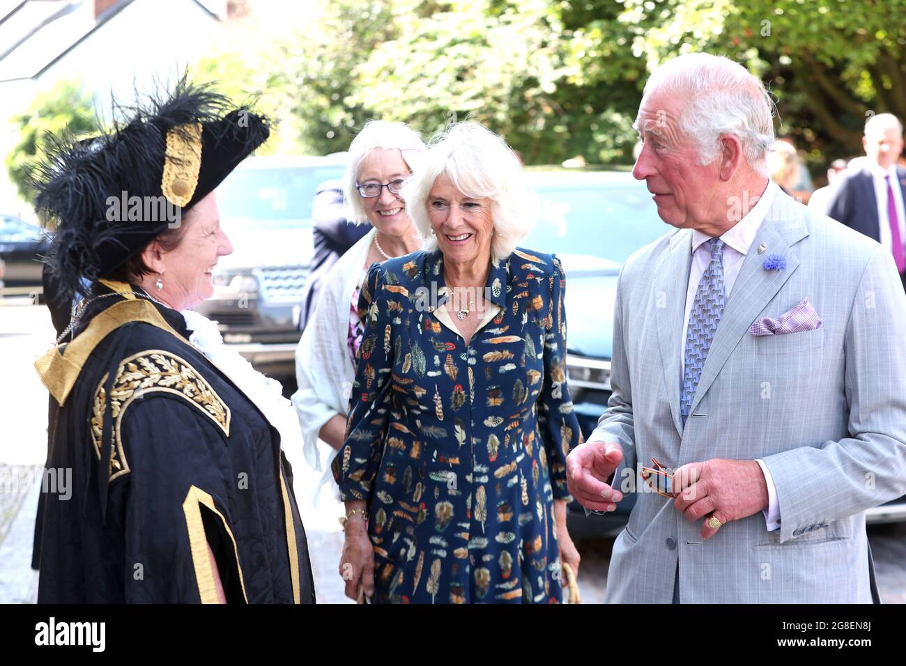 The Prince of Wales and the Duchess of Cornwall meet Lord Mayor of ...