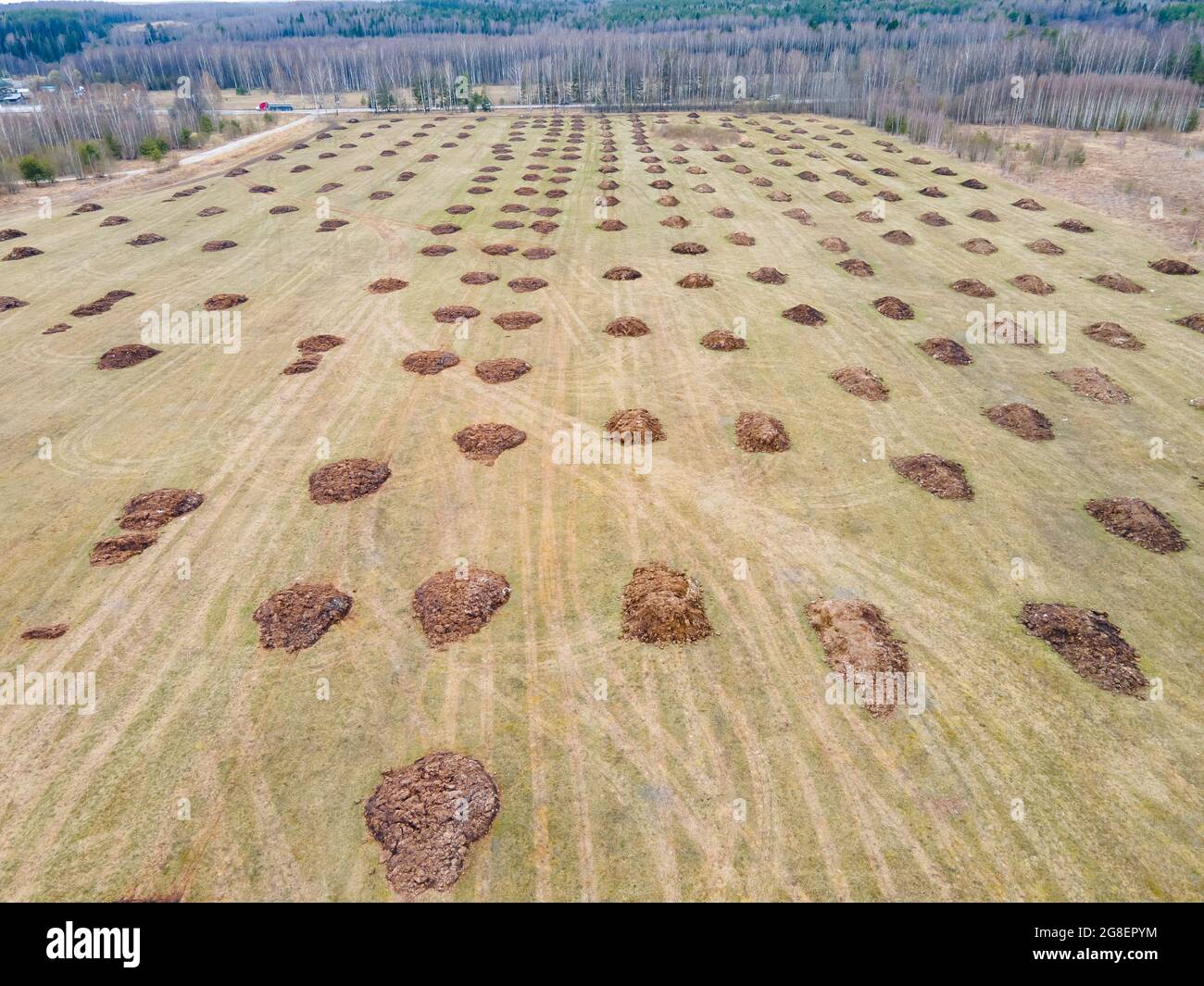 Field with manure track hi-res stock photography and images - Alamy
