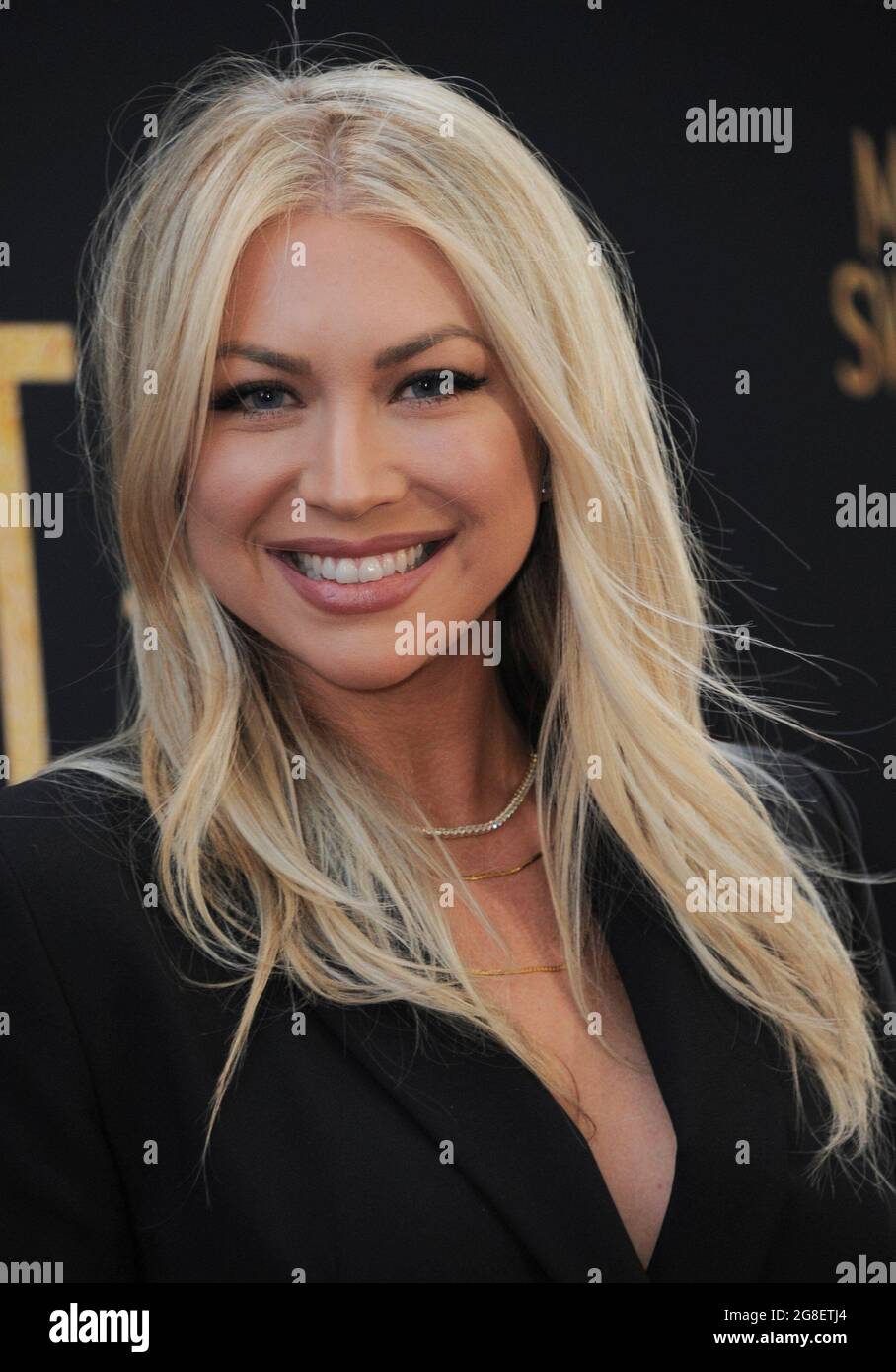 Midnight in the switchgrass hi-res stock photography and images - Alamy