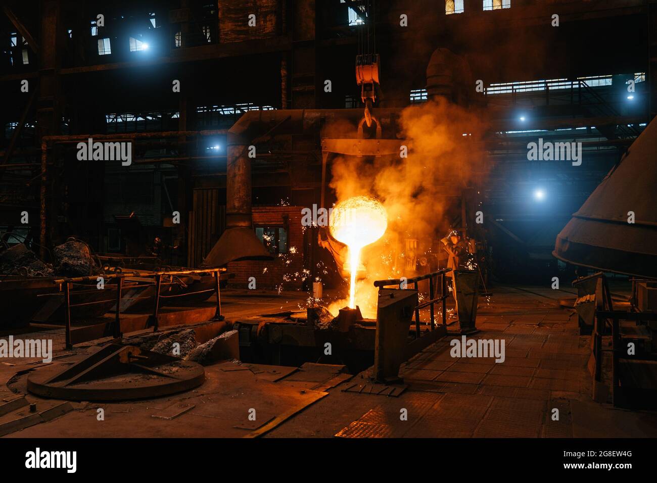 Casting process hi-res stock photography and images - Alamy