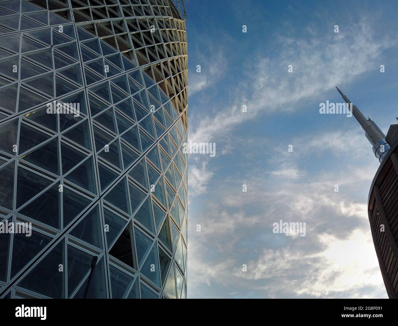 Vertical nest Unipol Sai tower Milan Stock Photo - Alamy