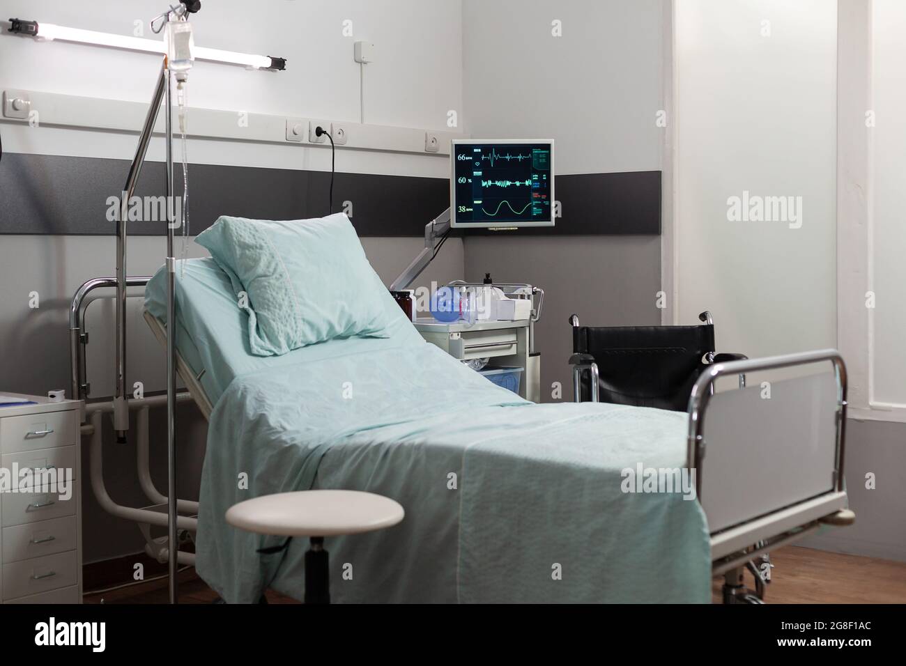 Sick beds hi-res stock photography and images - Alamy