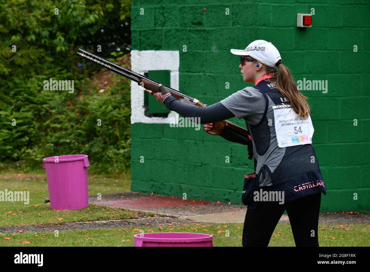 Teenage girl training on Olympic Skeet UK Stock Photo - Alamy