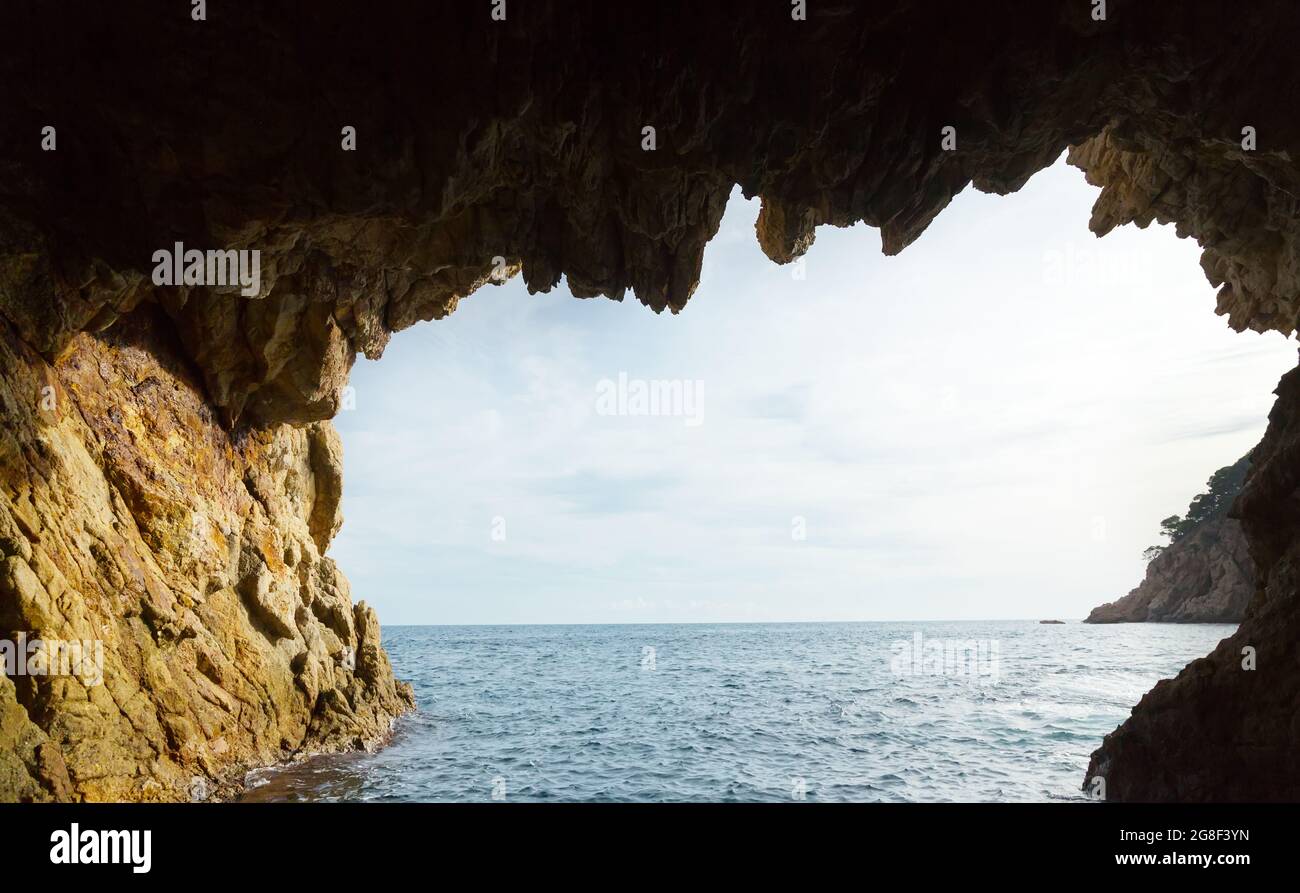 Grotto hills hi-res stock photography and images - Alamy