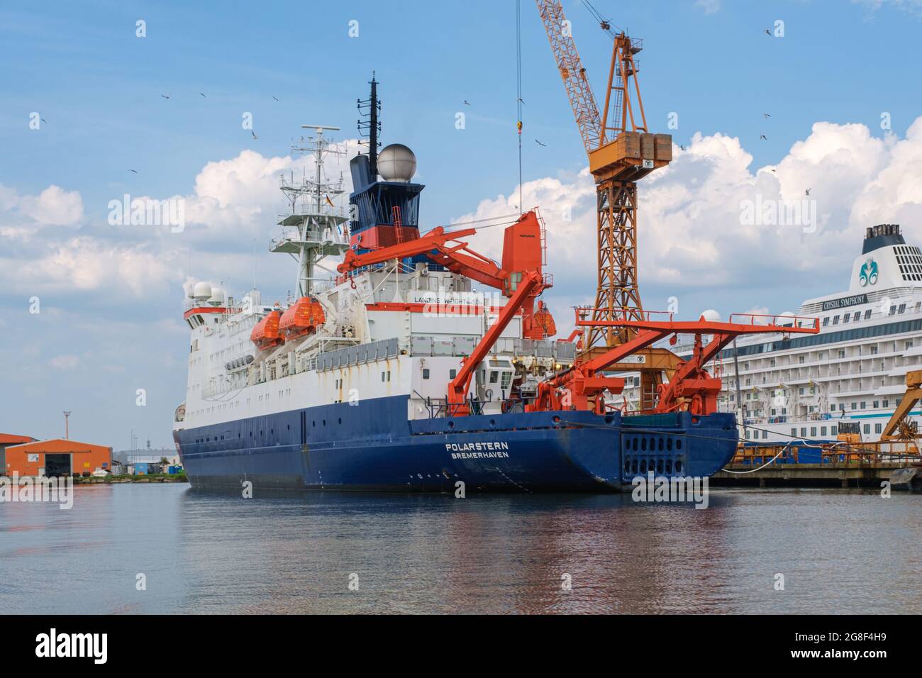 German research vessel "Polarstern" in the Überseehafen in Bremerhaven ...