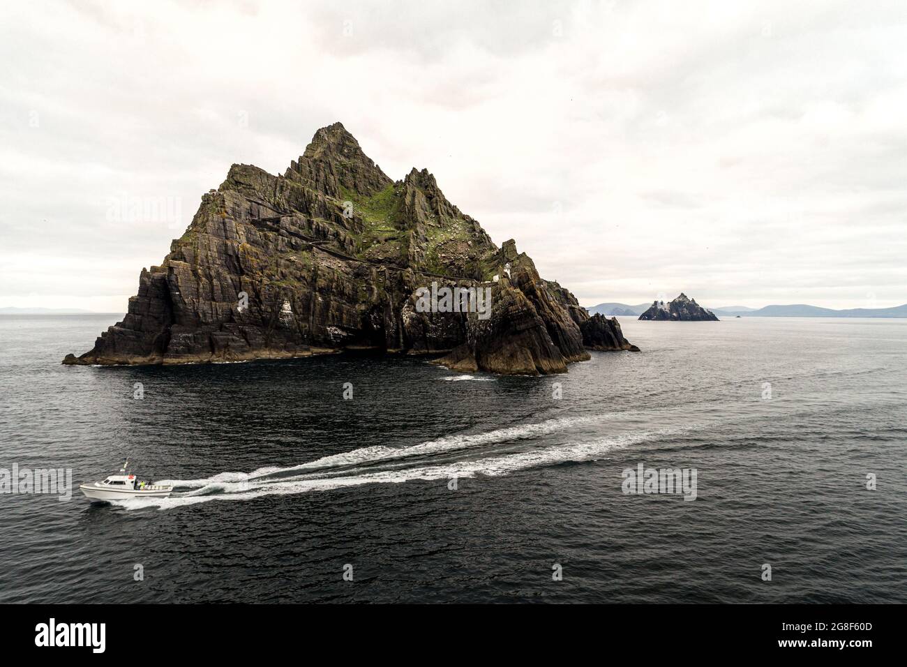 Skellig michael cruise hi-res stock photography and images - Alamy
