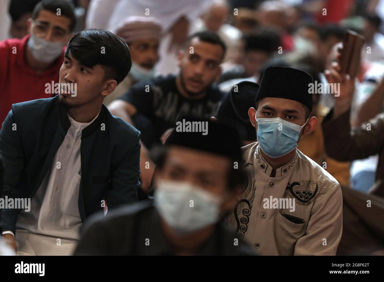Cairo, Egypt. 20th July, 2021. Muslims perform Eid al-Adha morning ...