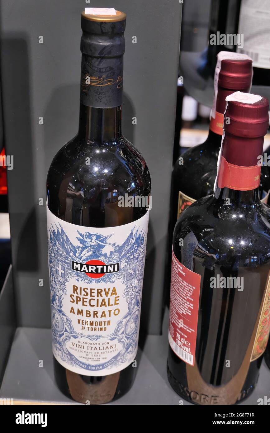 MARTINI VERMOUTH BOTTLES ON DISPLAY INSIDE THE FOOD STORE Stock Photo ...