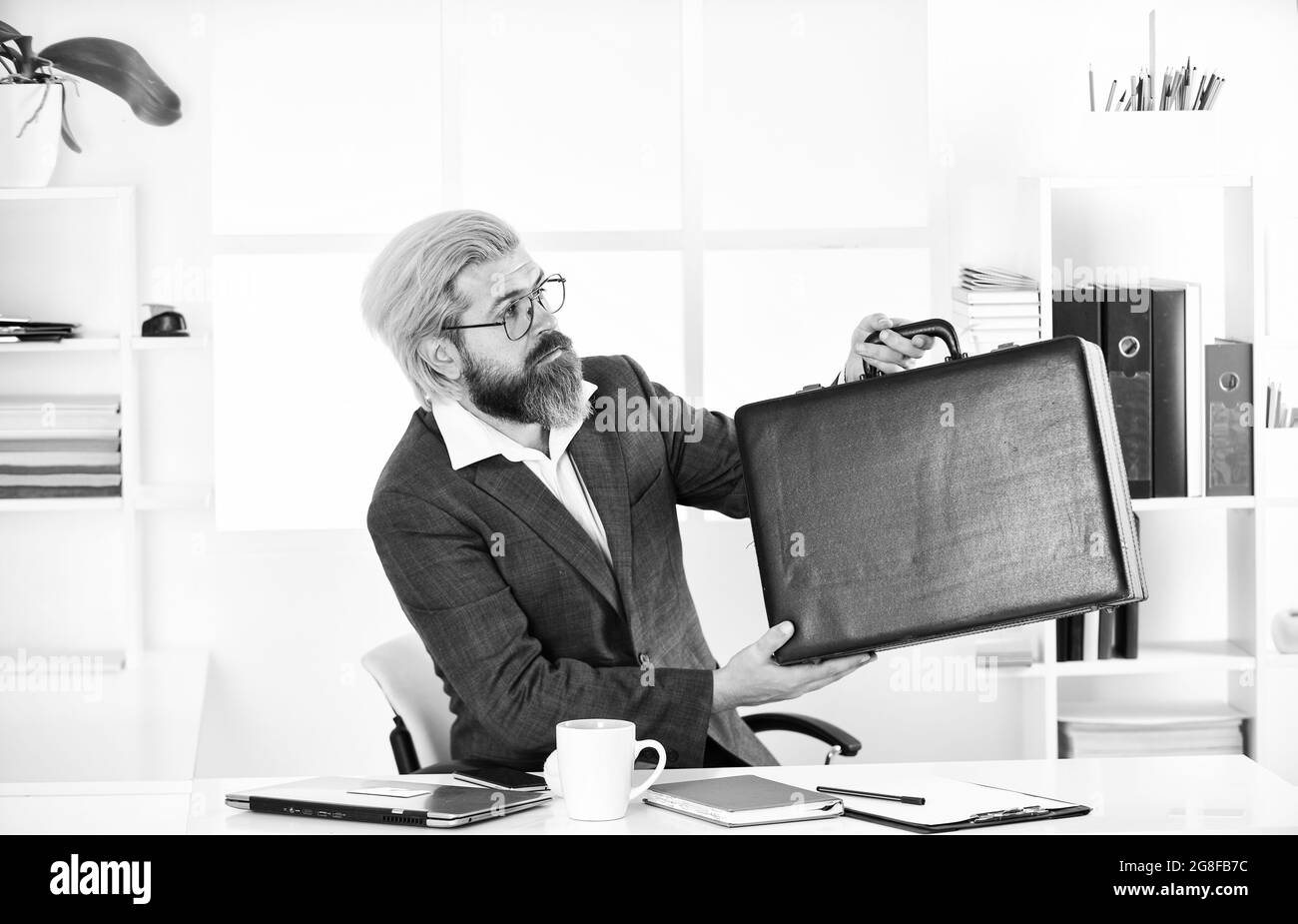 Director of company. Experienced director. Ready transaction. Financial ...