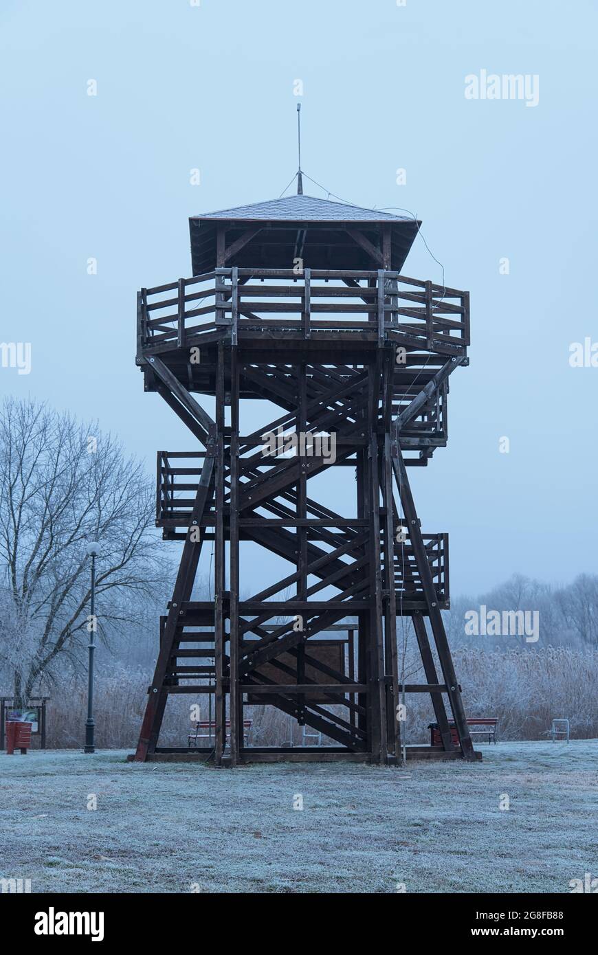 Wooden lookout tower hi-res stock photography and images - Alamy
