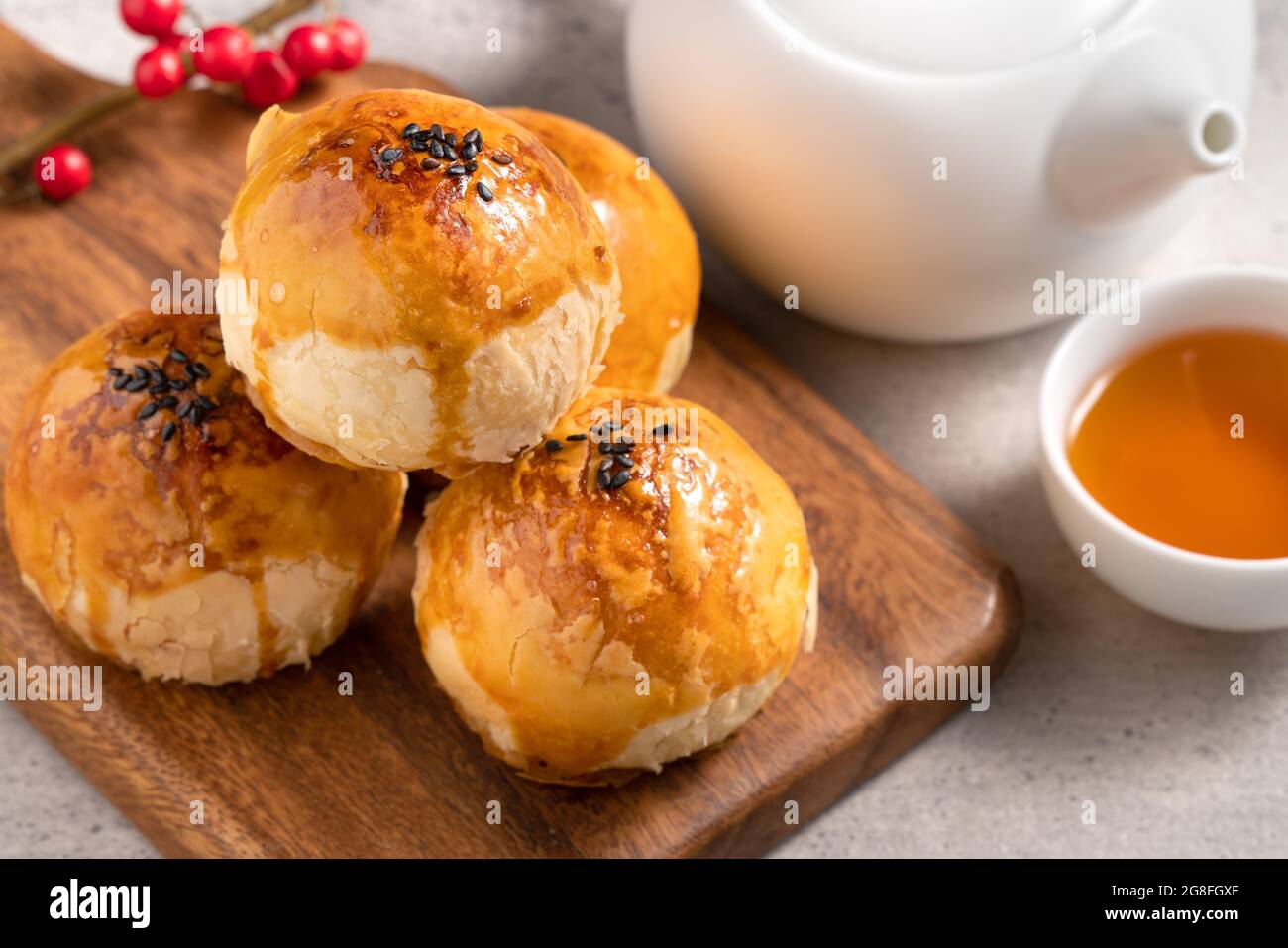 Close up of Moon cake yolk pastry, mooncake for Mid-Autumn Festival ...