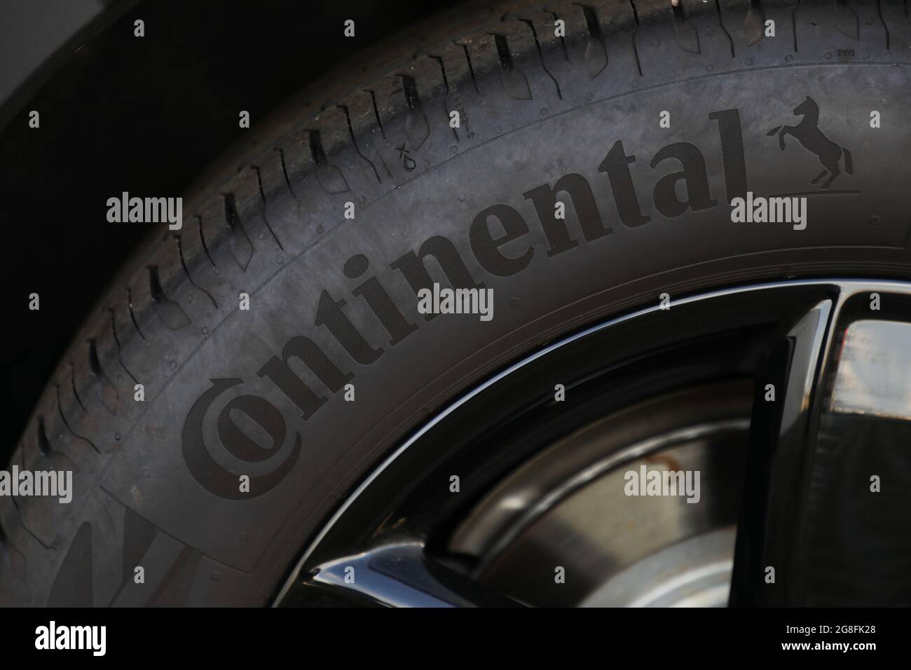 Mini cooper signs hi-res stock photography and images - Alamy