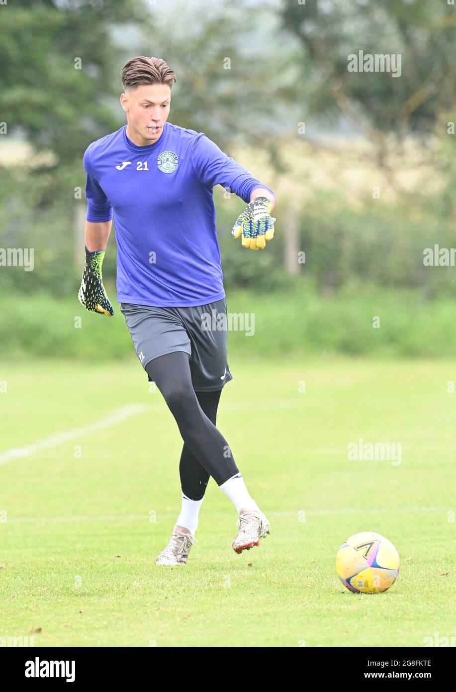 East lothian scotland uk hibernian keeper kevin dabrowski hi-res stock ...