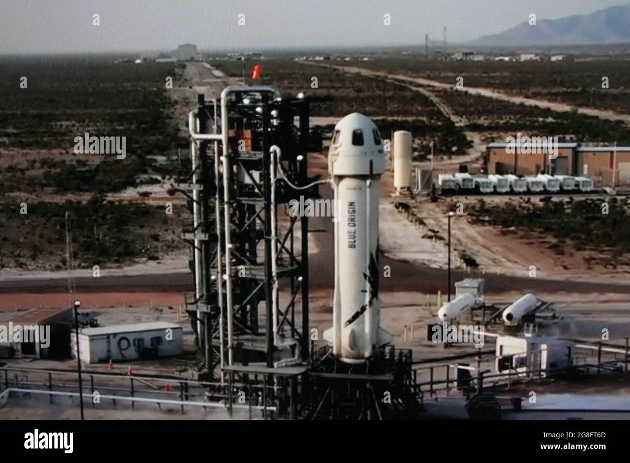 Blue origin rocket hi-res stock photography and images - Alamy