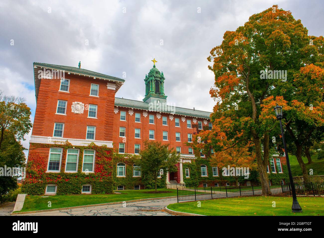 College of the holy cross worcester hi-res stock photography and images ...