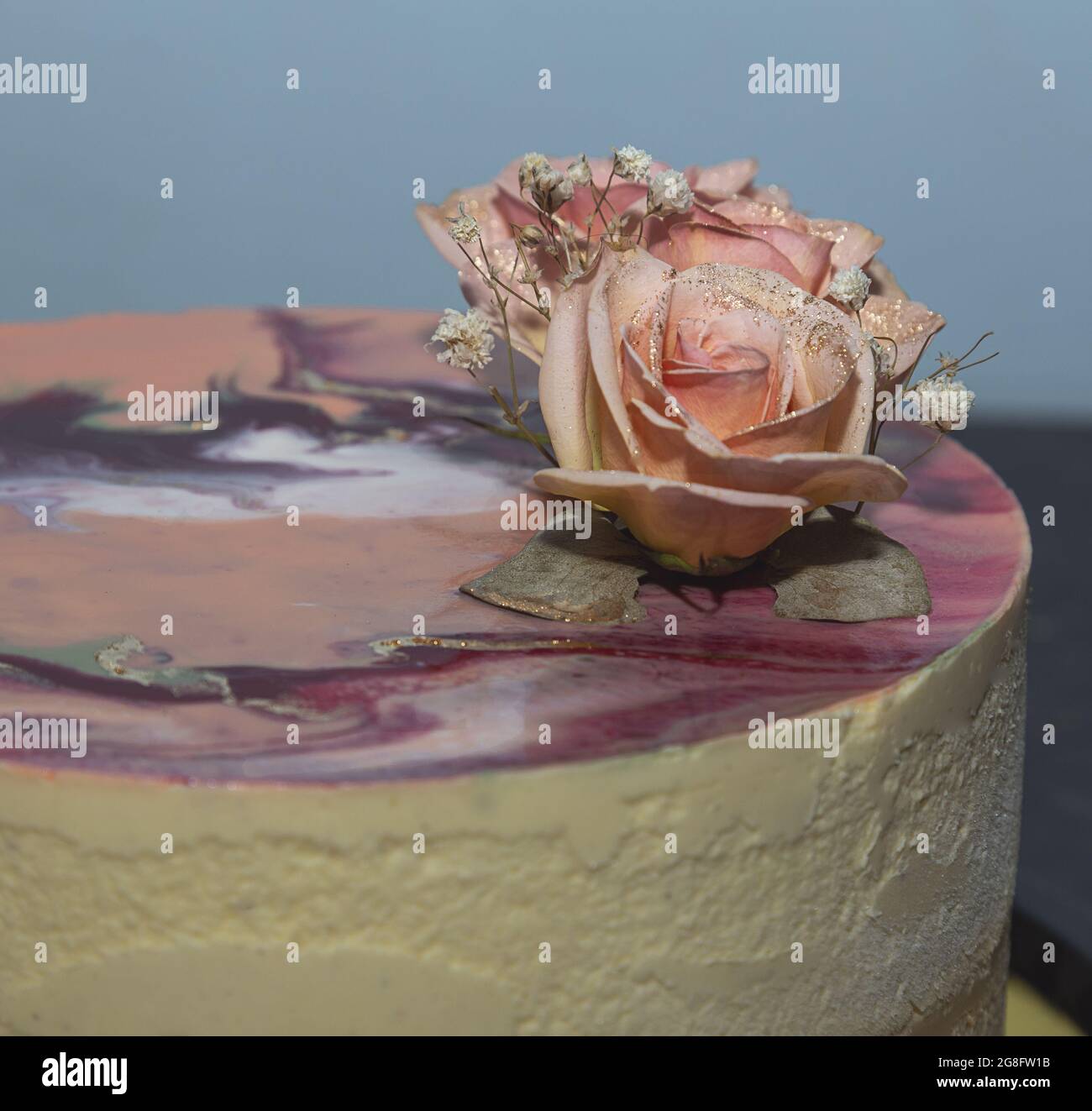 Sweets decorated with rose hi-res stock photography and images - Alamy
