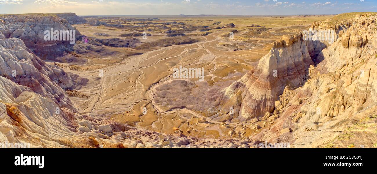 Jutting cliffs hi-res stock photography and images - Alamy