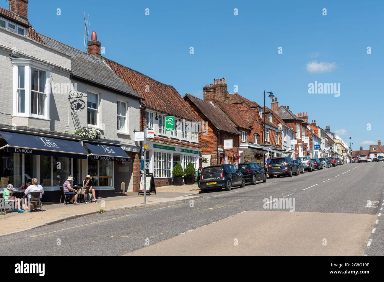 Tiffin tea room hi-res stock photography and images - Alamy