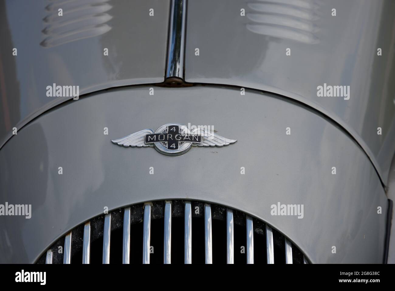 Morgan cars logo hi-res stock photography and images - Alamy