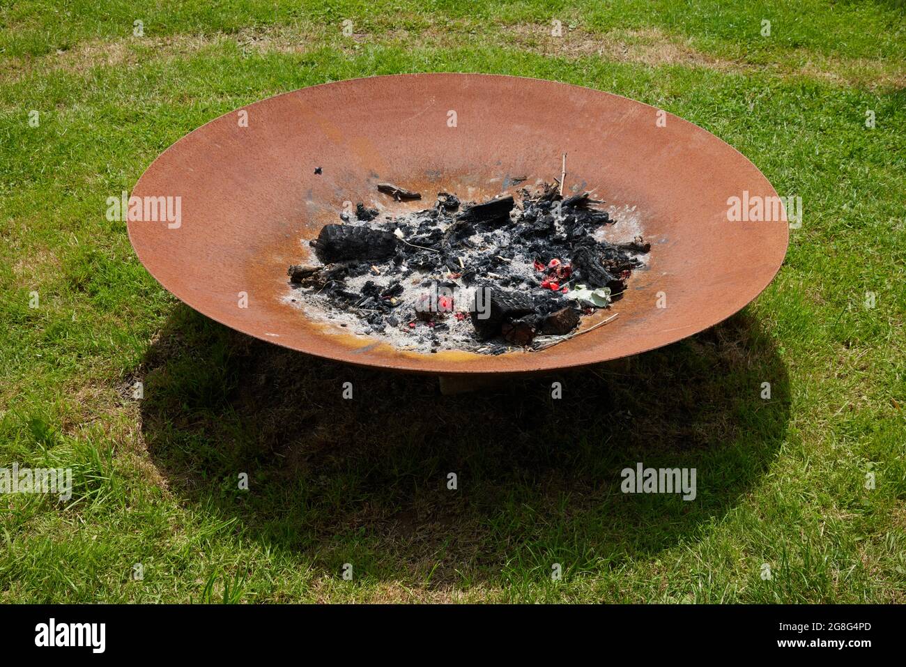 Outdoor burner dish hi-res stock photography and images - Alamy