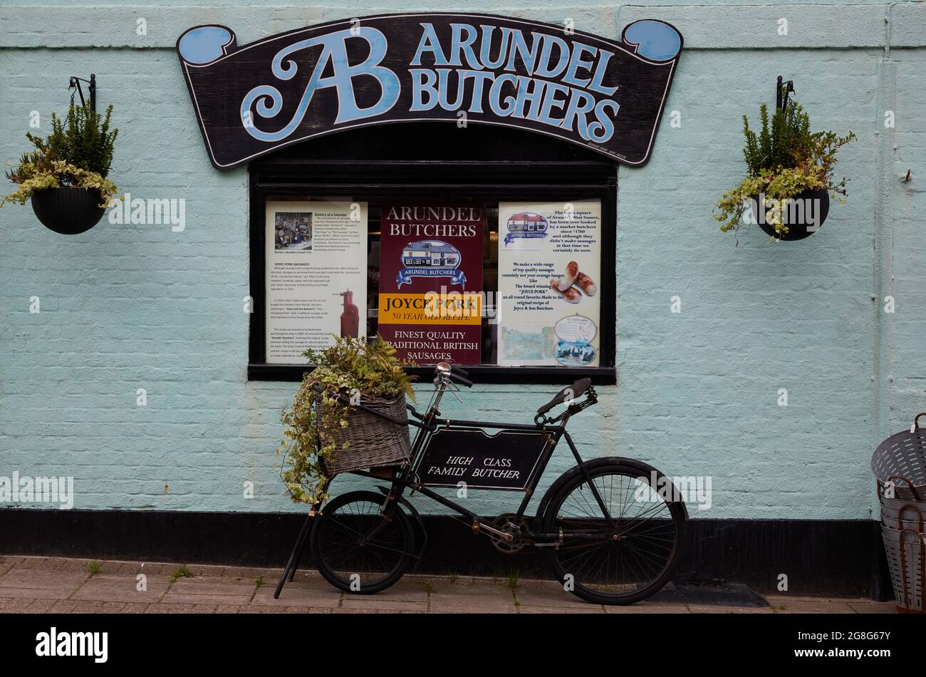 Local butcher shop in Arundel, West Sussex, UK Stock Photo - Alamy