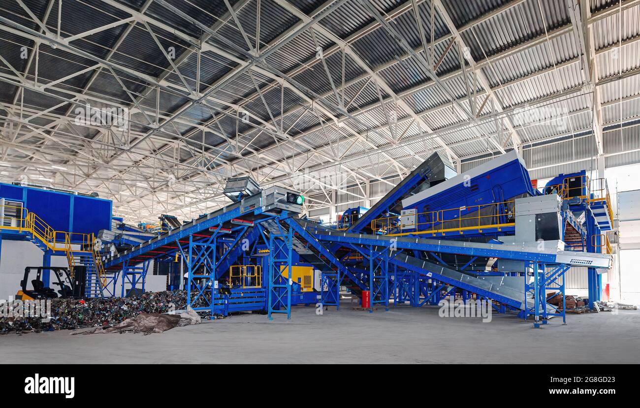 A modern plant for sorting and recycling household waste and waste ...