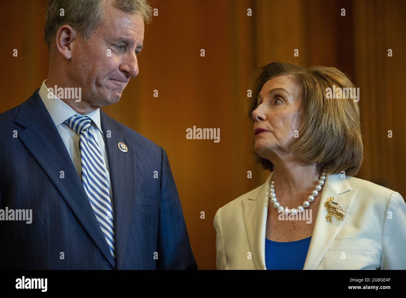 Rep matt cartwright hi-res stock photography and images - Alamy