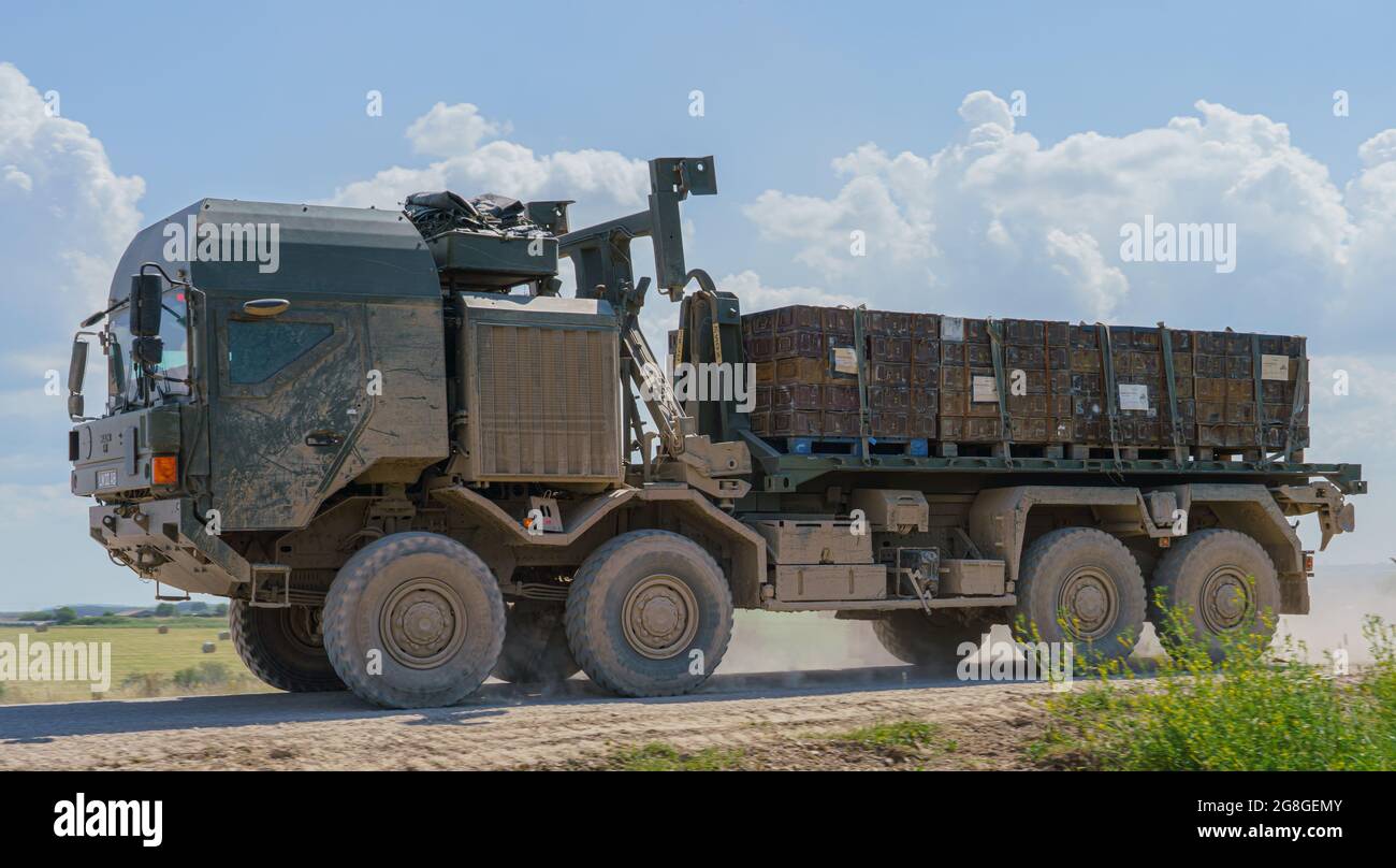 Enhanced pallet load system hi-res stock photography and images - Alamy