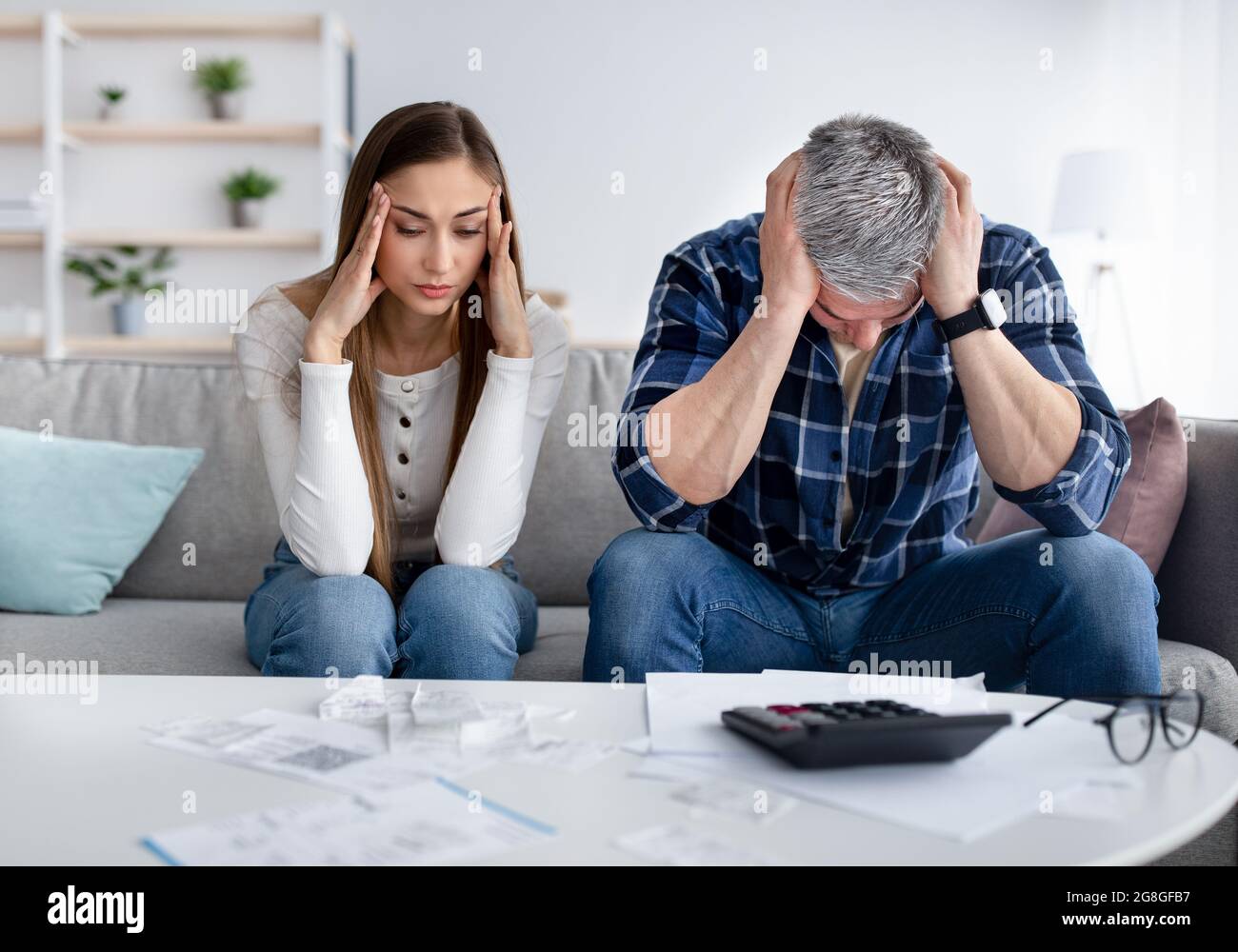 Cannot pay bills hi-res stock photography and images - Alamy