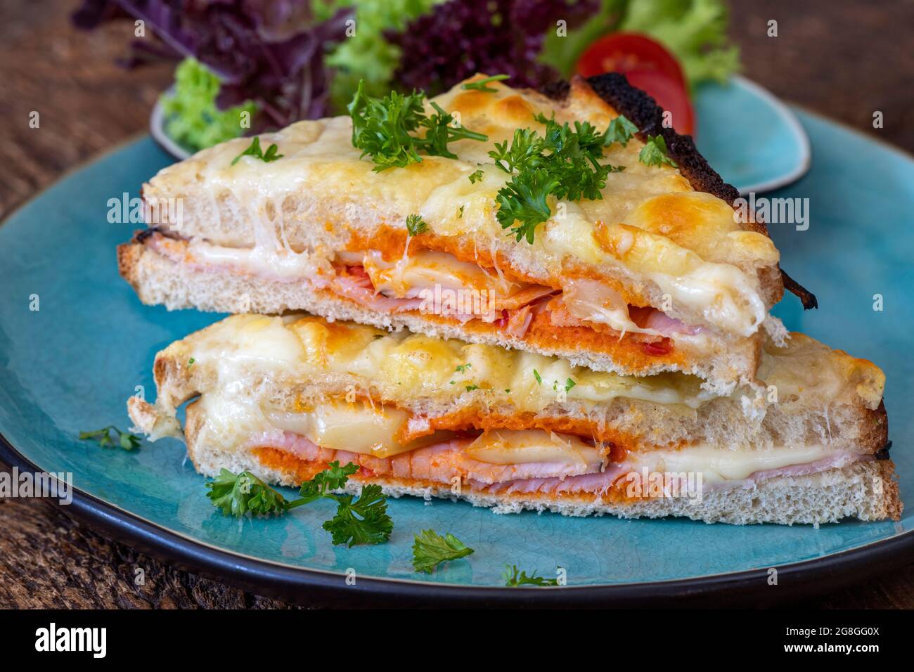 Molten cafe hi-res stock photography and images - Alamy