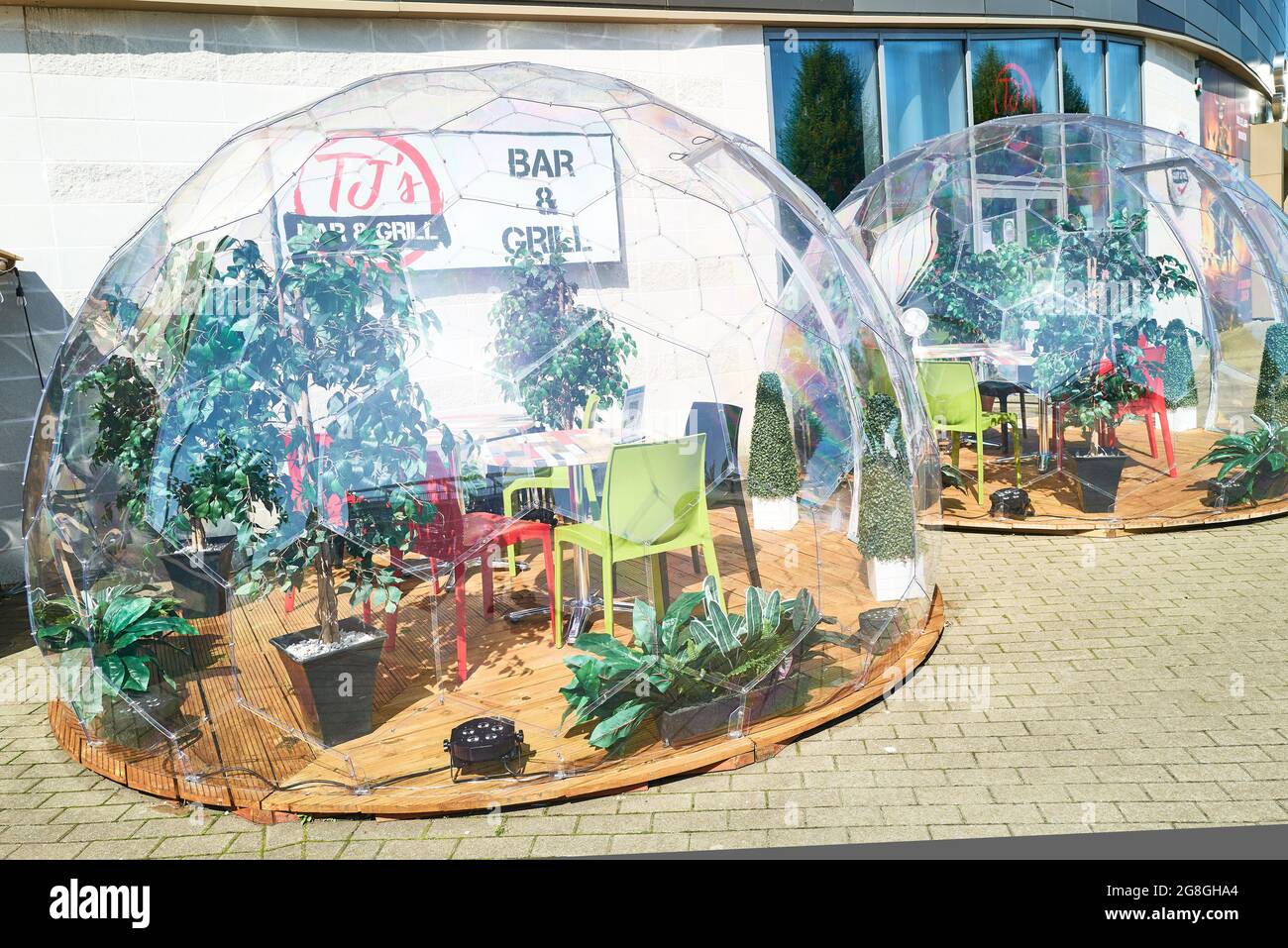 Bubble room restaurant hi-res stock photography and images - Alamy
